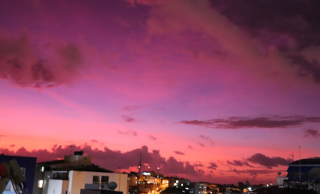 Rolou aí também? Entenda por que o céu de Salvador ficou rosa - Jornal ...